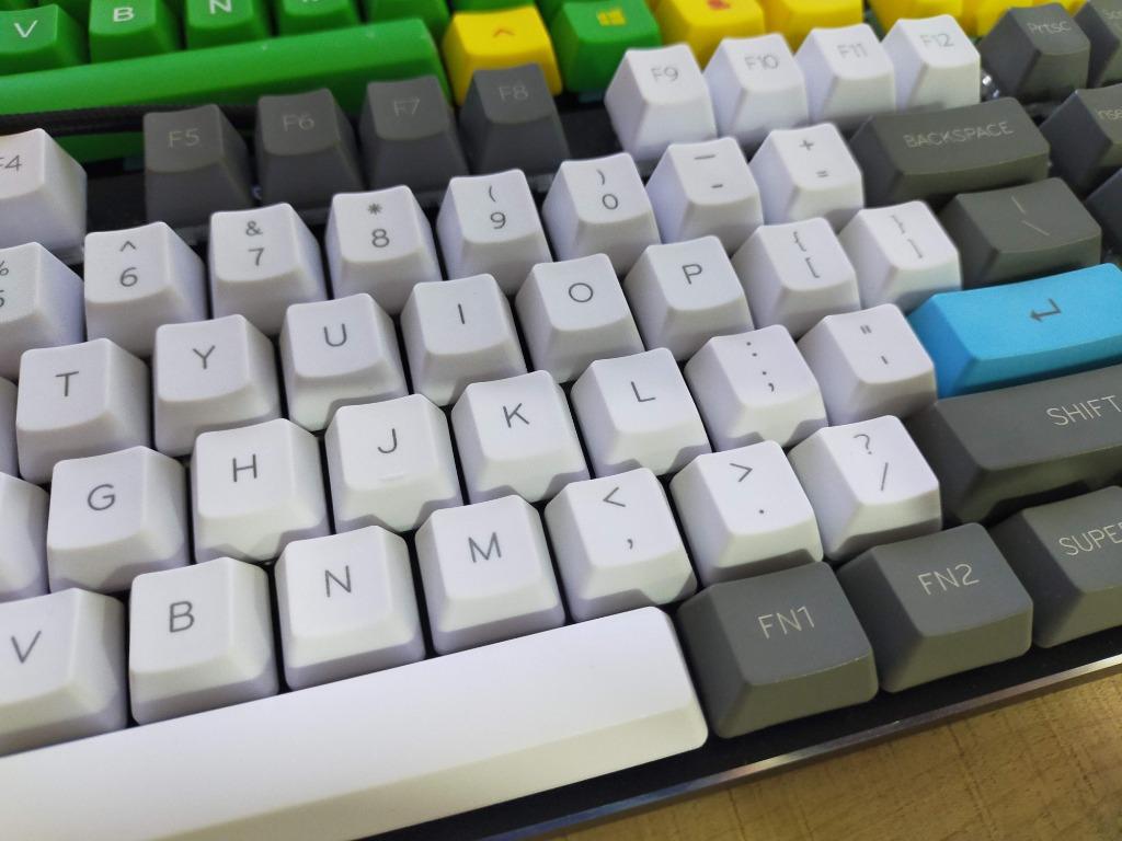 CUSTOMIZED KEYCAPS - YELLOW & GREEEN / DOUBLESHOT PBT NON LUMINESCENT ...