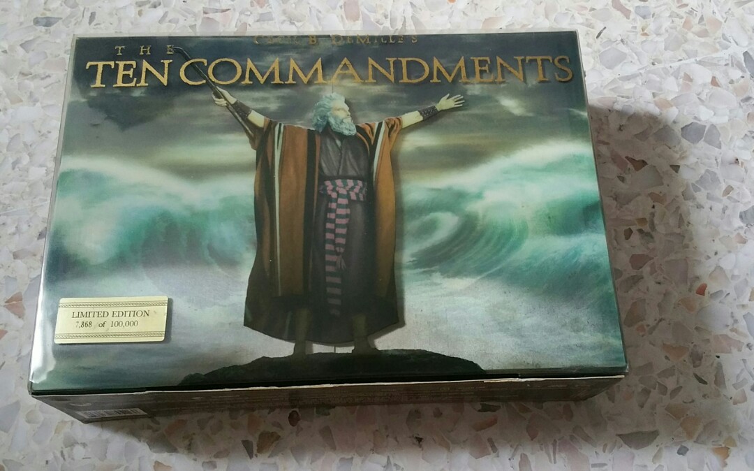 Ten (10) Commandments 2 Blu ray + 2 Dvd Collector's Box set, Hobbies ...