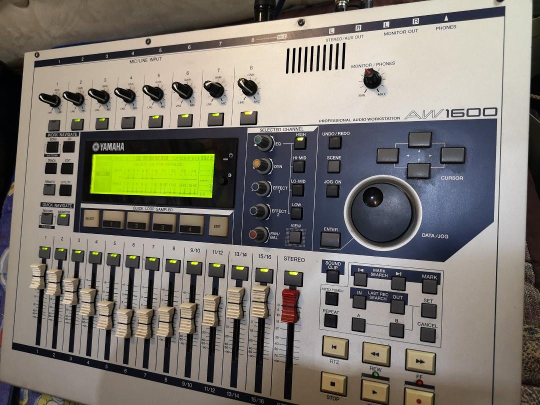 Yamaha AW1600 Professional Audio Workstation recording studio mixer ...