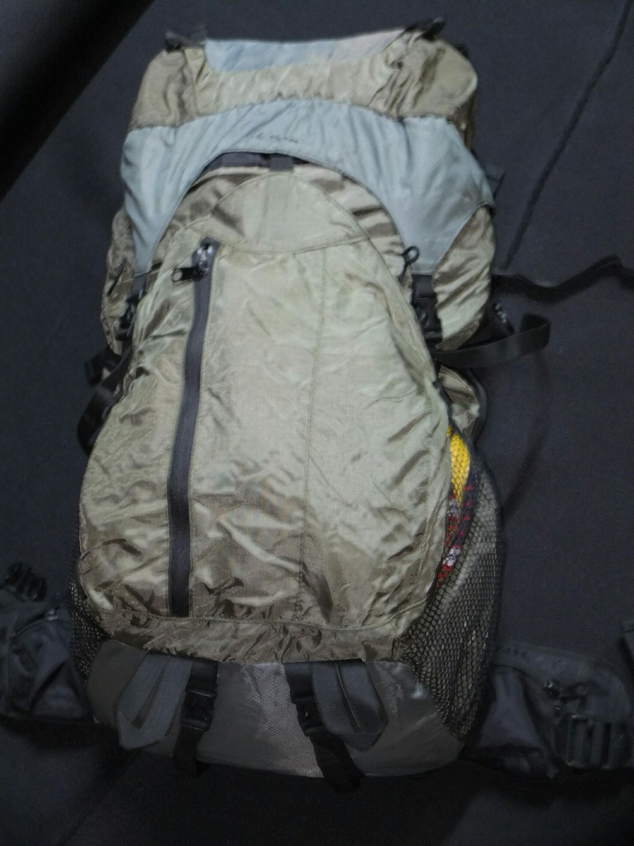 Bobcat Original Lightframe Pack, Men's Fashion, Bags, Backpacks on ...