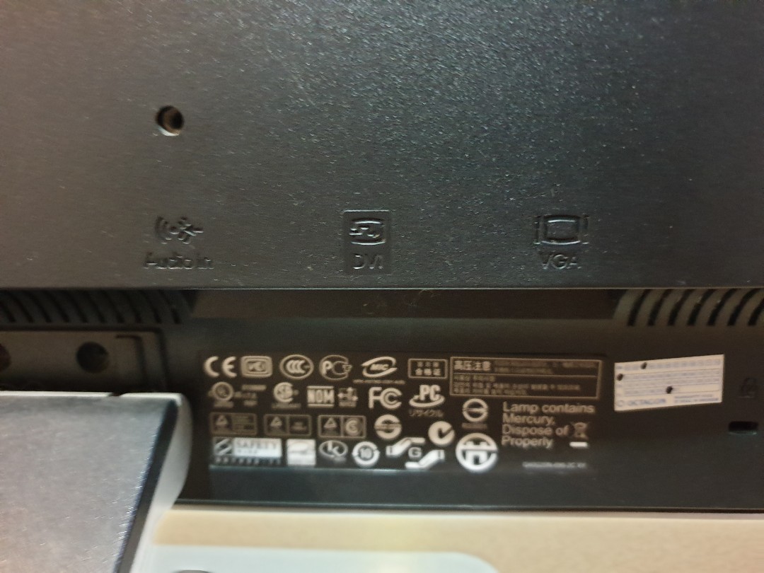 HP w2007 - 20" wide LCD Monitor, Computers & Tech, Parts & Accessories ...