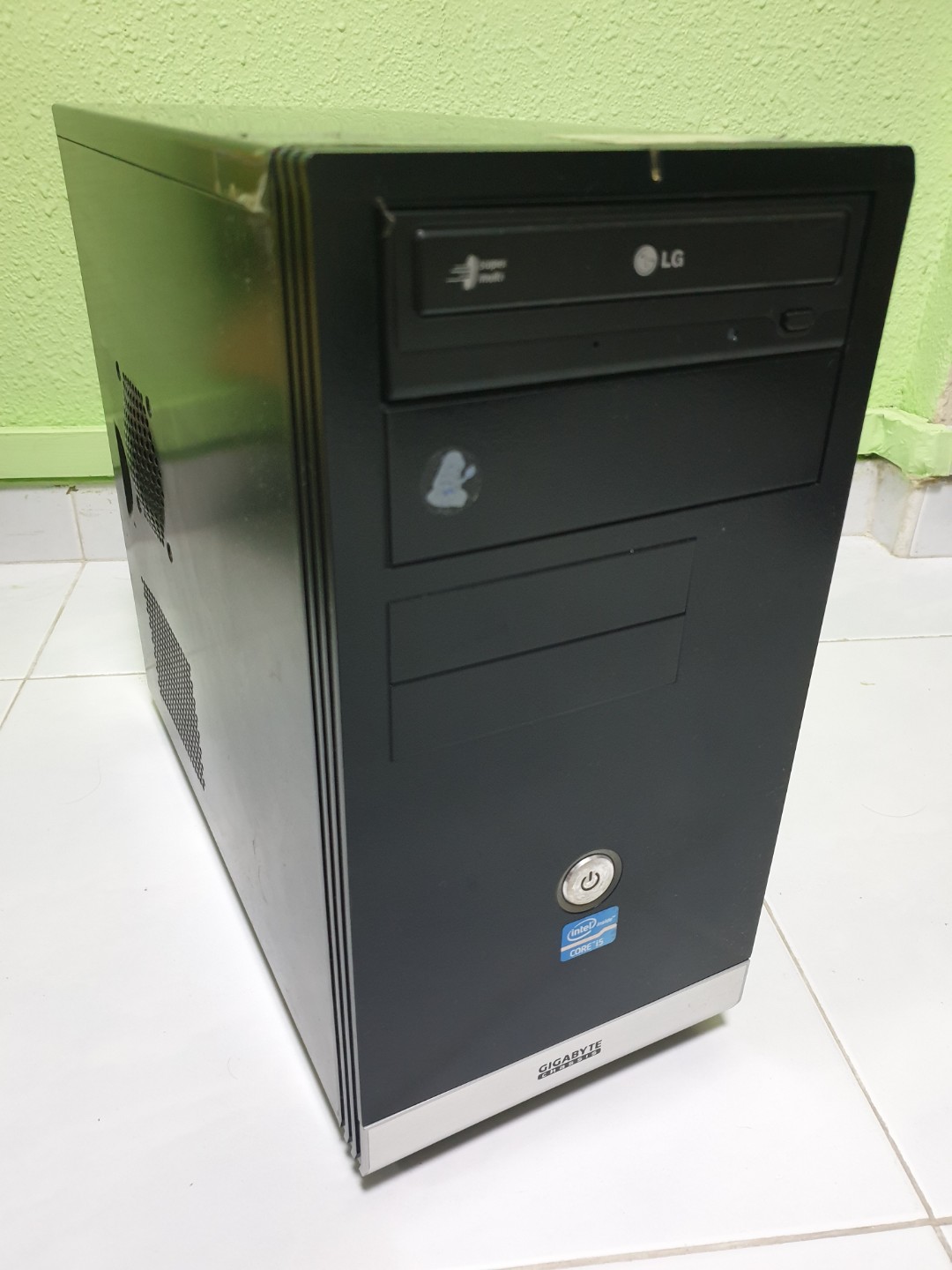 Old Desktop with Windows 10, Computers & Tech, Desktops on Carousell