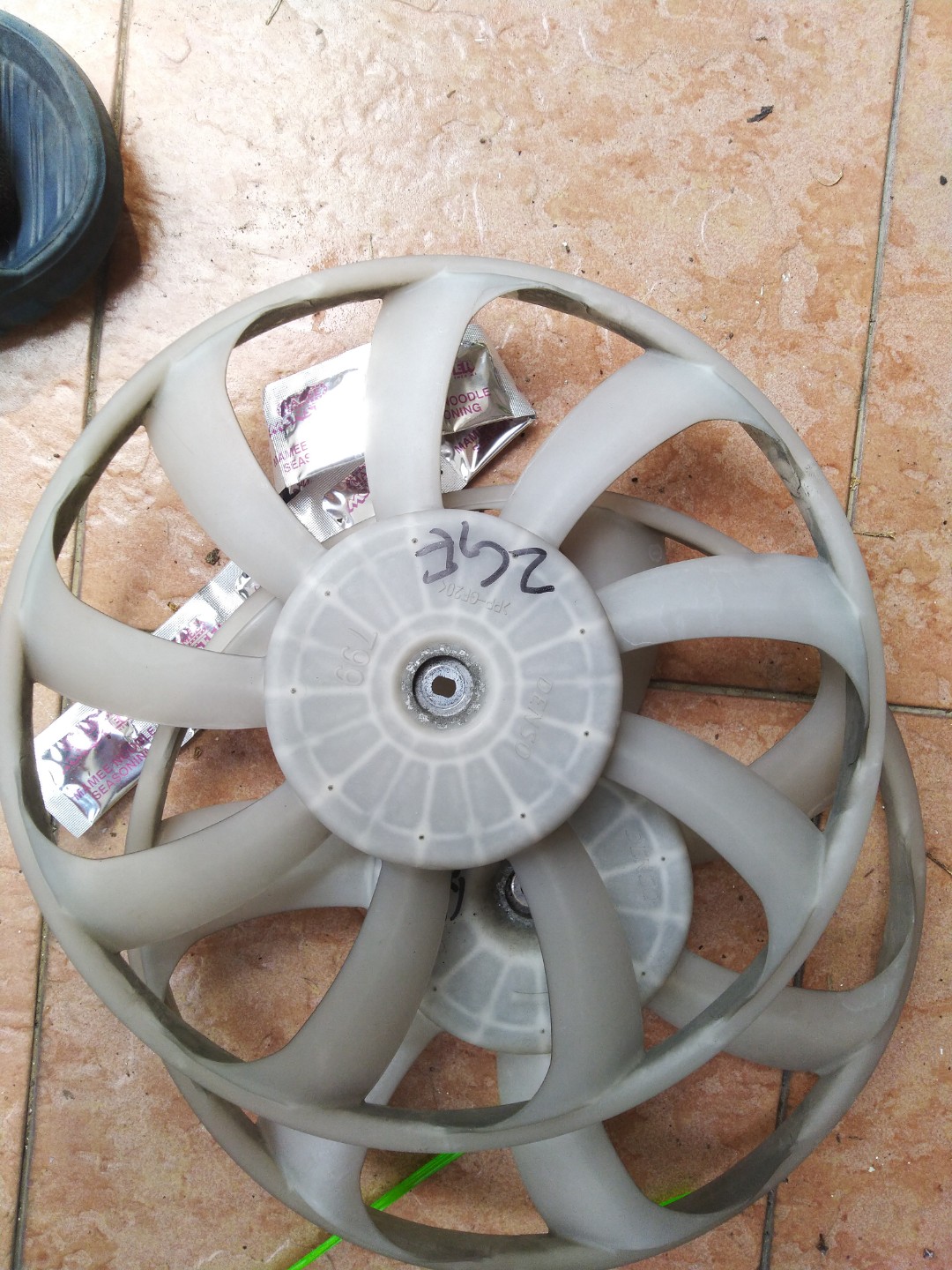 Toyota wish 1.8 zge20/zre142/zze142/zze142 penyambung paip radiator ...