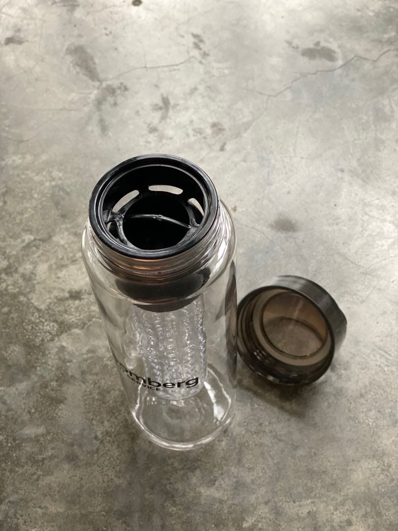 New BLOOMBERG Fruit Infuser Water Bottle with Detachable Tube for ...