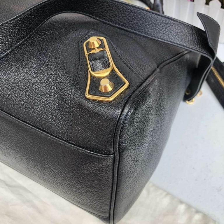 Authentic Balenciaga Metallic Edge Velo Black. Gold hardware., Women's ...