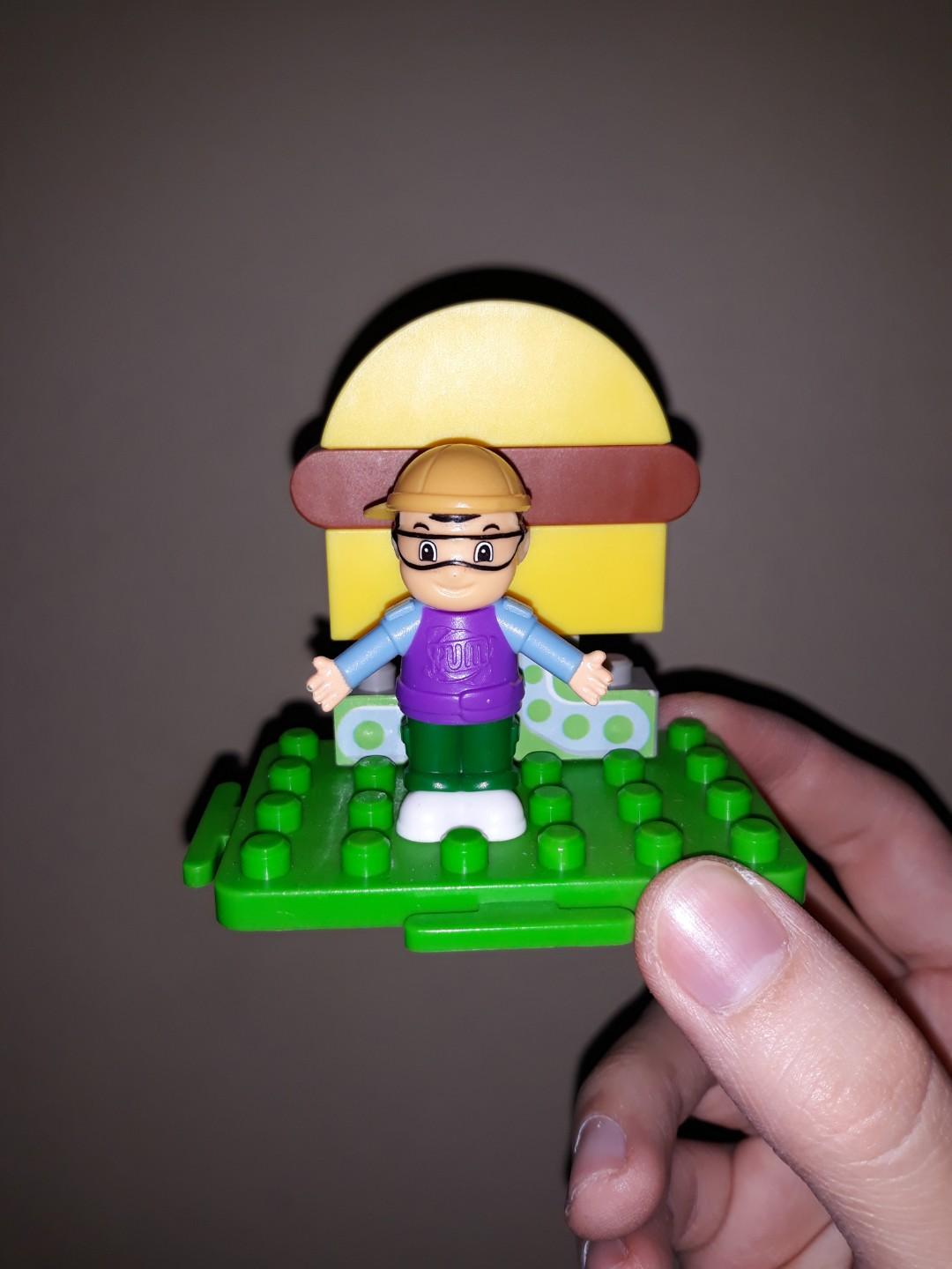 Jollibee Yum Burger figure and blocks kiddie meal, Hobbies & Toys, Toys ...