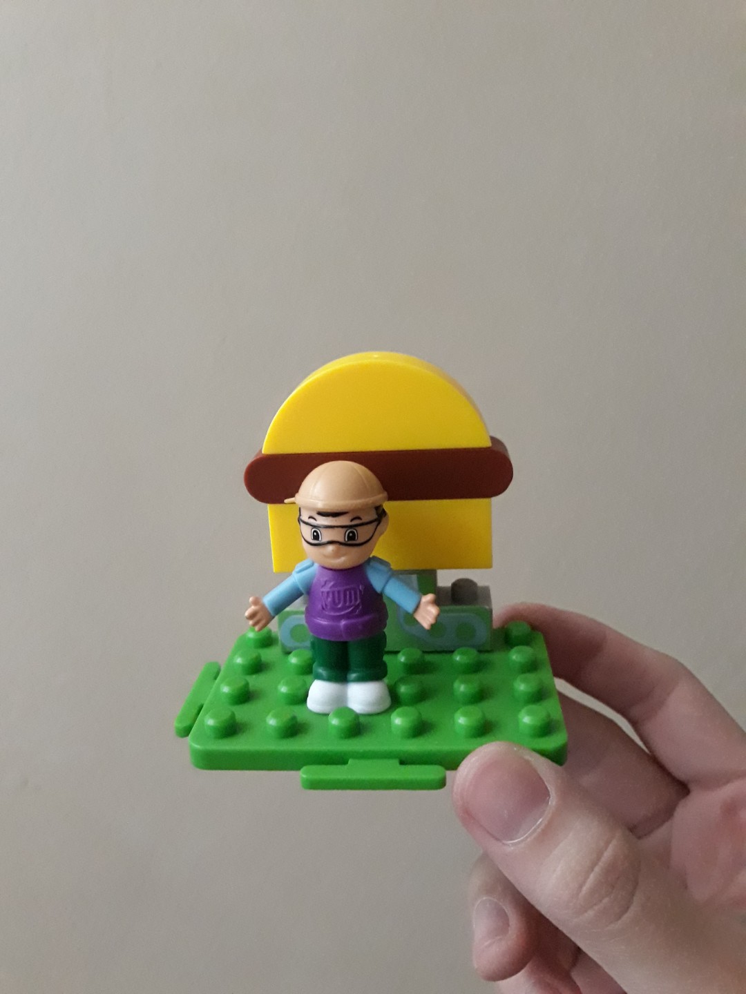 Jollibee Yum Burger figure and blocks kiddie meal, Hobbies & Toys, Toys ...