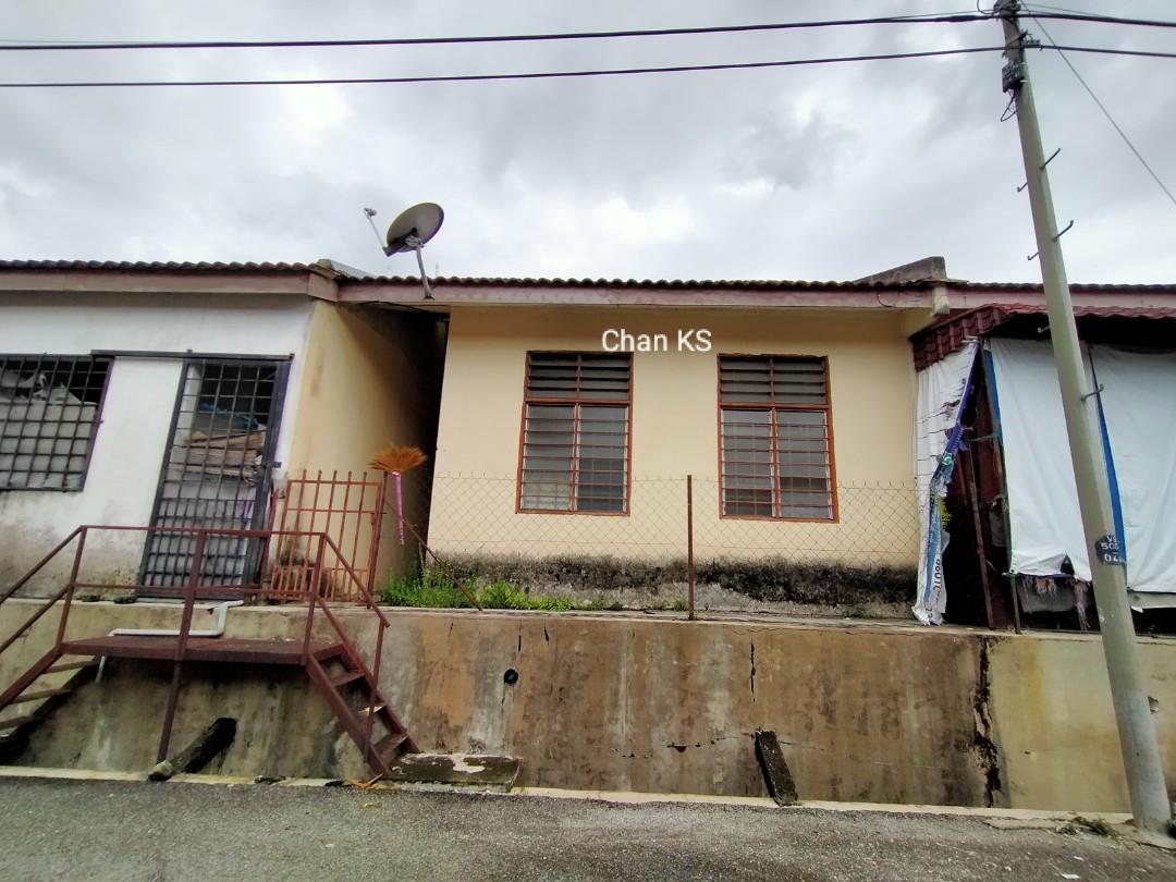 Single Storey Tmn Bkt Chedang Fasa 2, Property, For Sale on Carousell