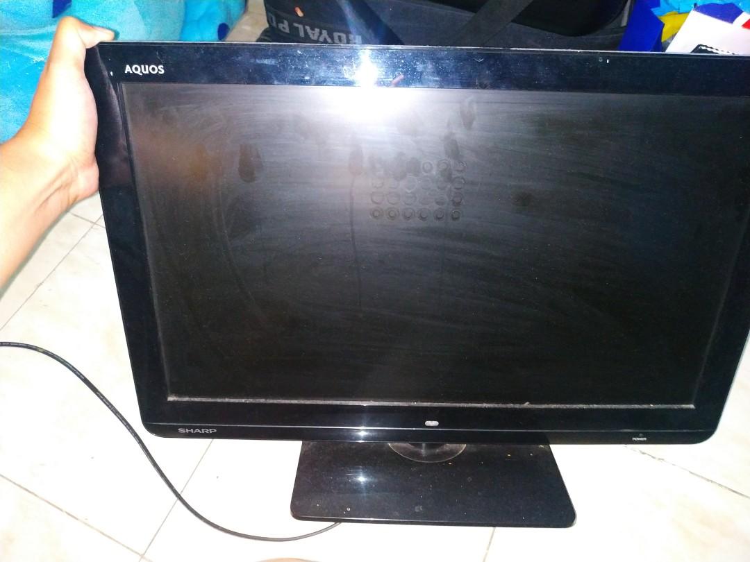 TV Sharp Aquos LCD 22" inch Second Layar Datar Slim, Elektronik, TV ...