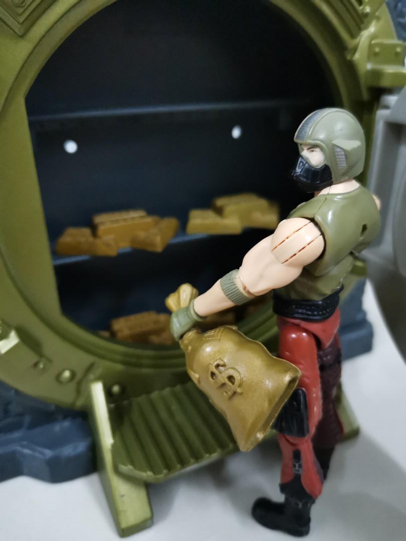 1/18 scale Bank Vault with gold bars and money bags diorama Gi Joe ...