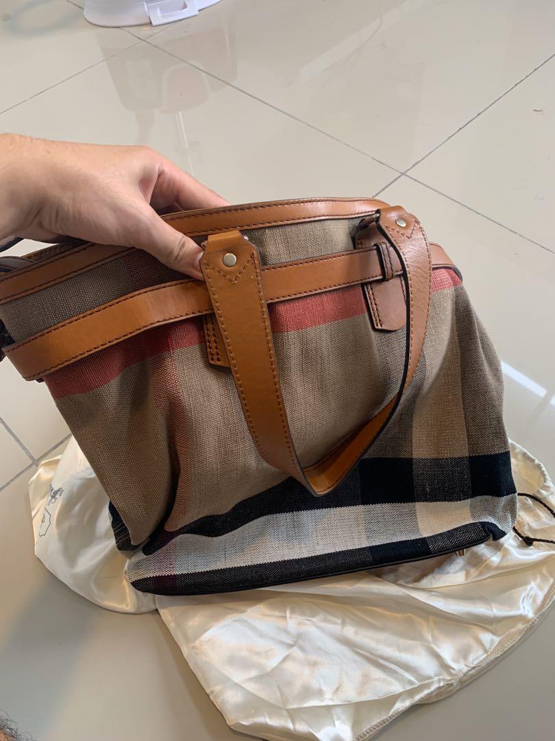 Burberry Canvas Check Medium Tote Bag, Women's Fashion, Bags & Wallets ...