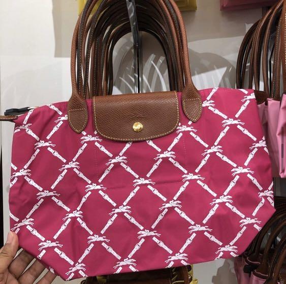 LONGCHAMP LI PLIAGE SMALL LONG HANDLE, Luxury, Bags & Wallets on Carousell