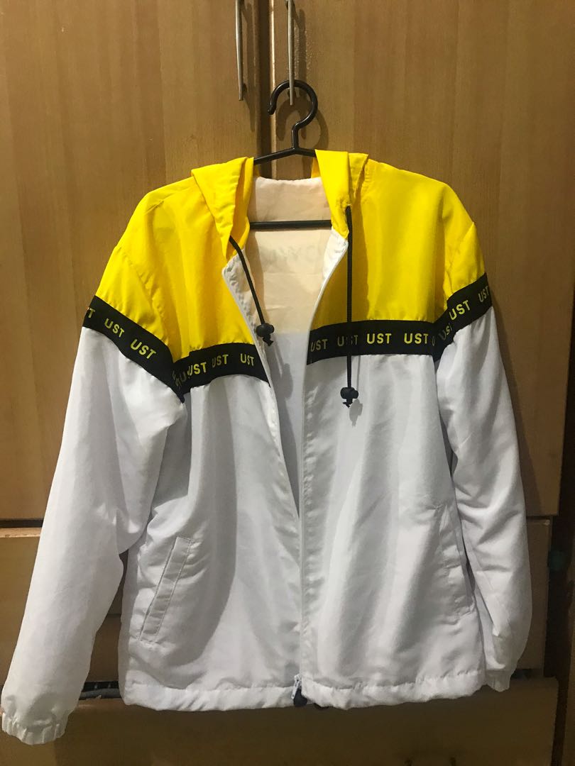 UST WINDBREAKER, Women's Fashion, Coats, Jackets and Outerwear on Carousell
