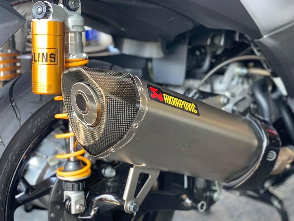Yamaha Xmax 300 Ohlins YA740, Motorcycles, Motorcycle Accessories on ...