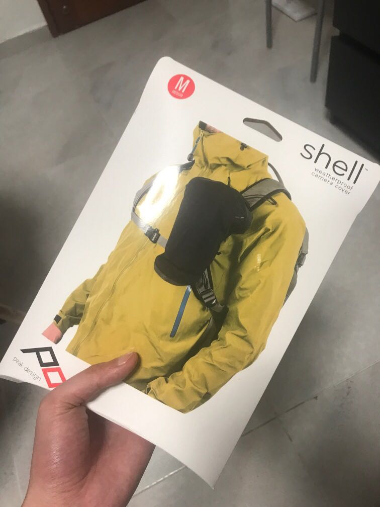 BNIB peak design shell camera cover, Photography, Photography ...