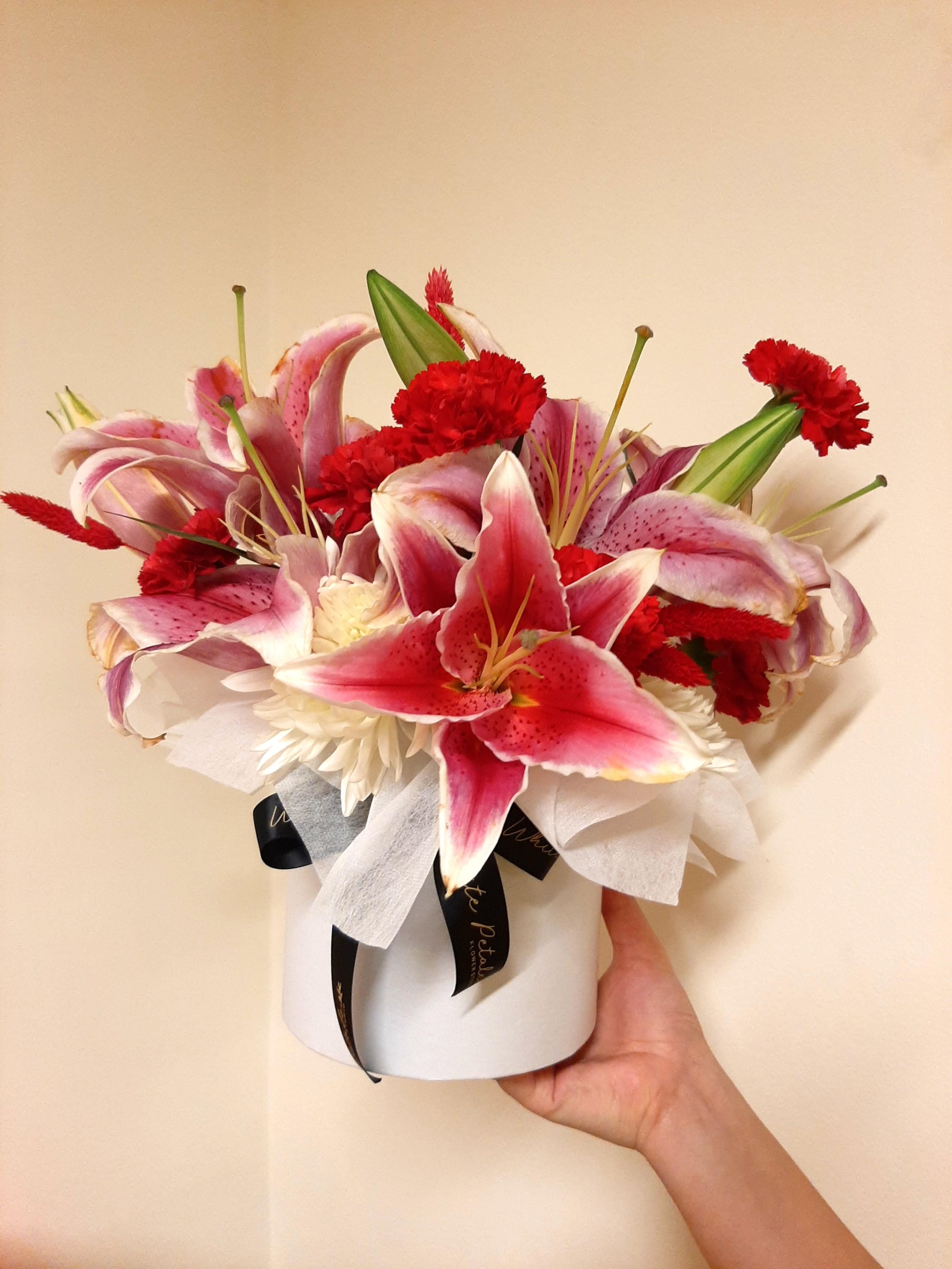 CUSTOM BUNGA BOX Fresh Flower, Desain & Kerajinan Tangan, Lainnya di ...