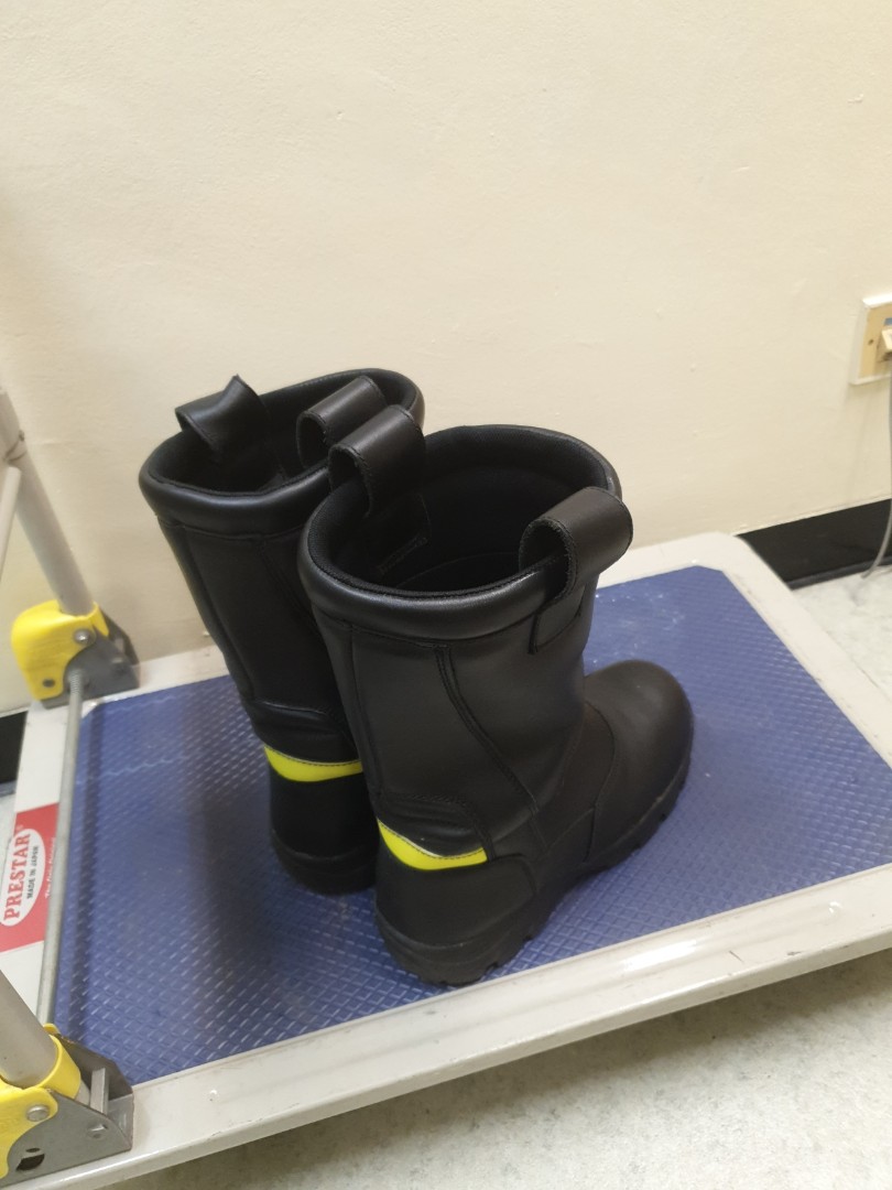 Firefighting boots, Men's Fashion, Footwear, Boots on Carousell