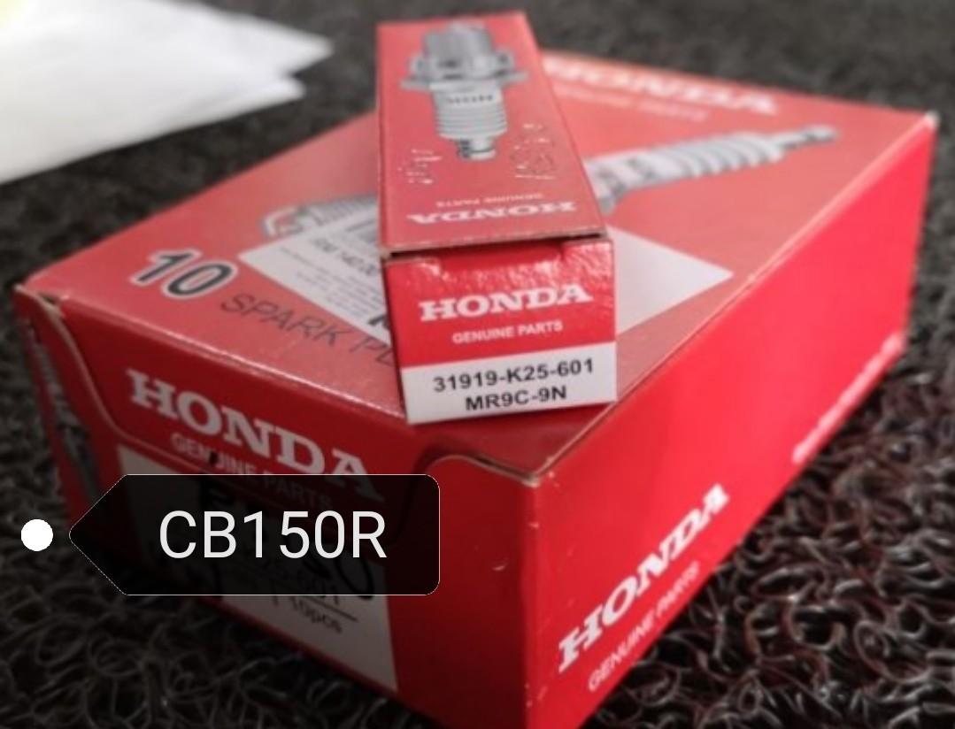 honda cb150r spark plug, Motorcycles, Motorcycle Accessories on Carousell