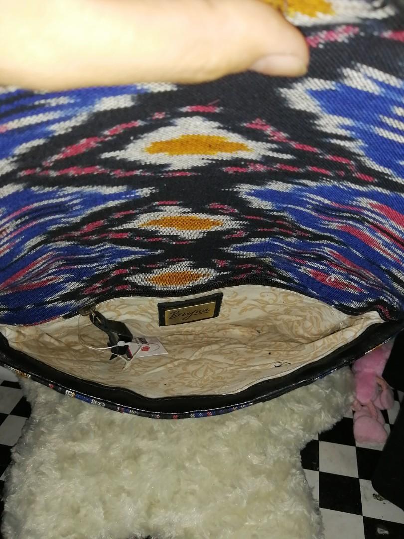 Luxury Bag Bryna Nicole Original Clutch Bag, Women's Fashion, Bags ...