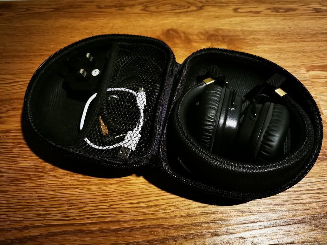 Marshall major 2 with hard casing, Hobbies & Toys, Music & Media, Music ...