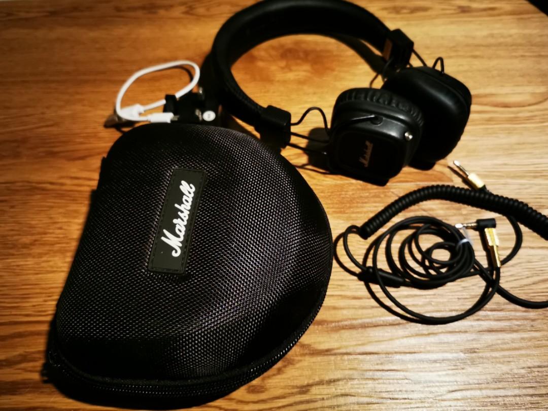 Marshall major 2 with hard casing, Hobbies & Toys, Music & Media, Music ...