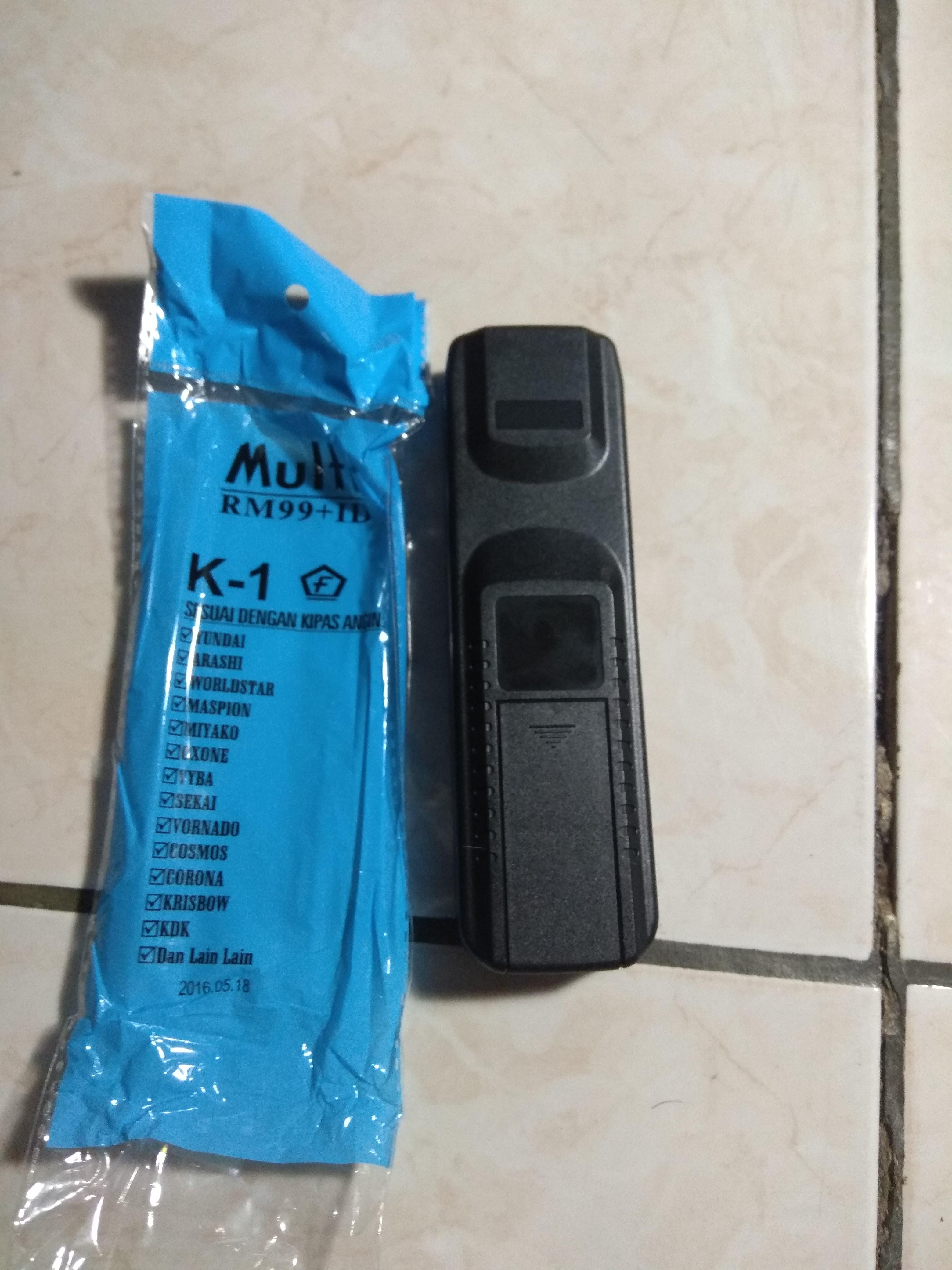 Remote control kipas angin multi merk, Barang Yang Dicari di Carousell