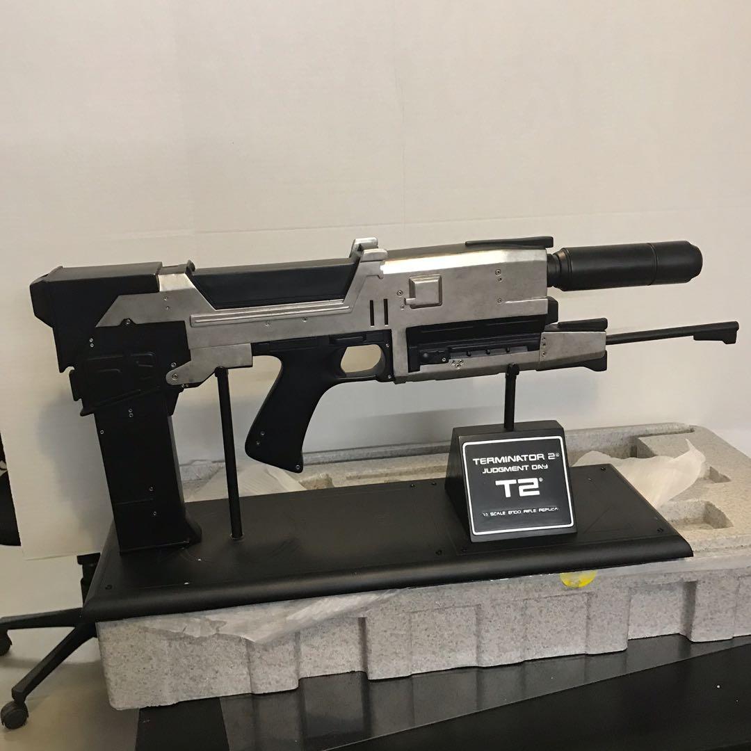 Sideshow collectibles Terminator T-800 Endo Rifle phased plasma rifle ...