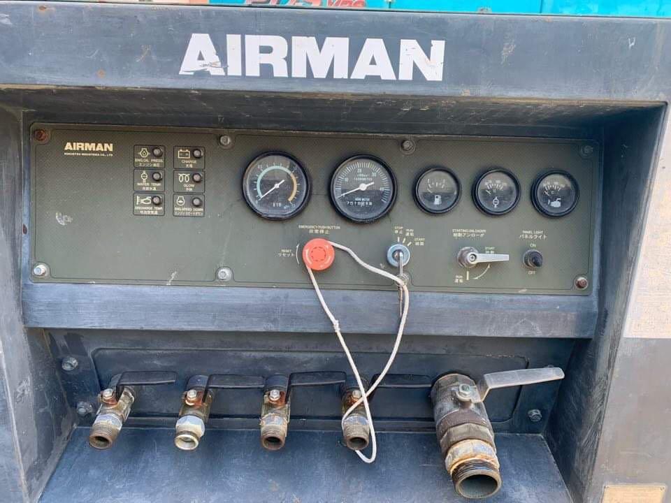 Airman 390cfm Air compressor, Commercial & Industrial, Construction ...