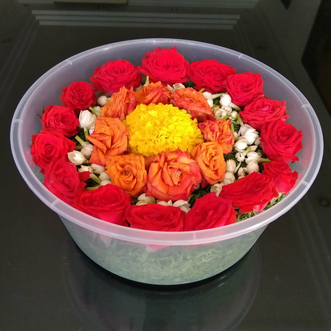 Bunga rampai Tub, Hobbies & Toys, Stationery & Craft, Occasions & Party ...