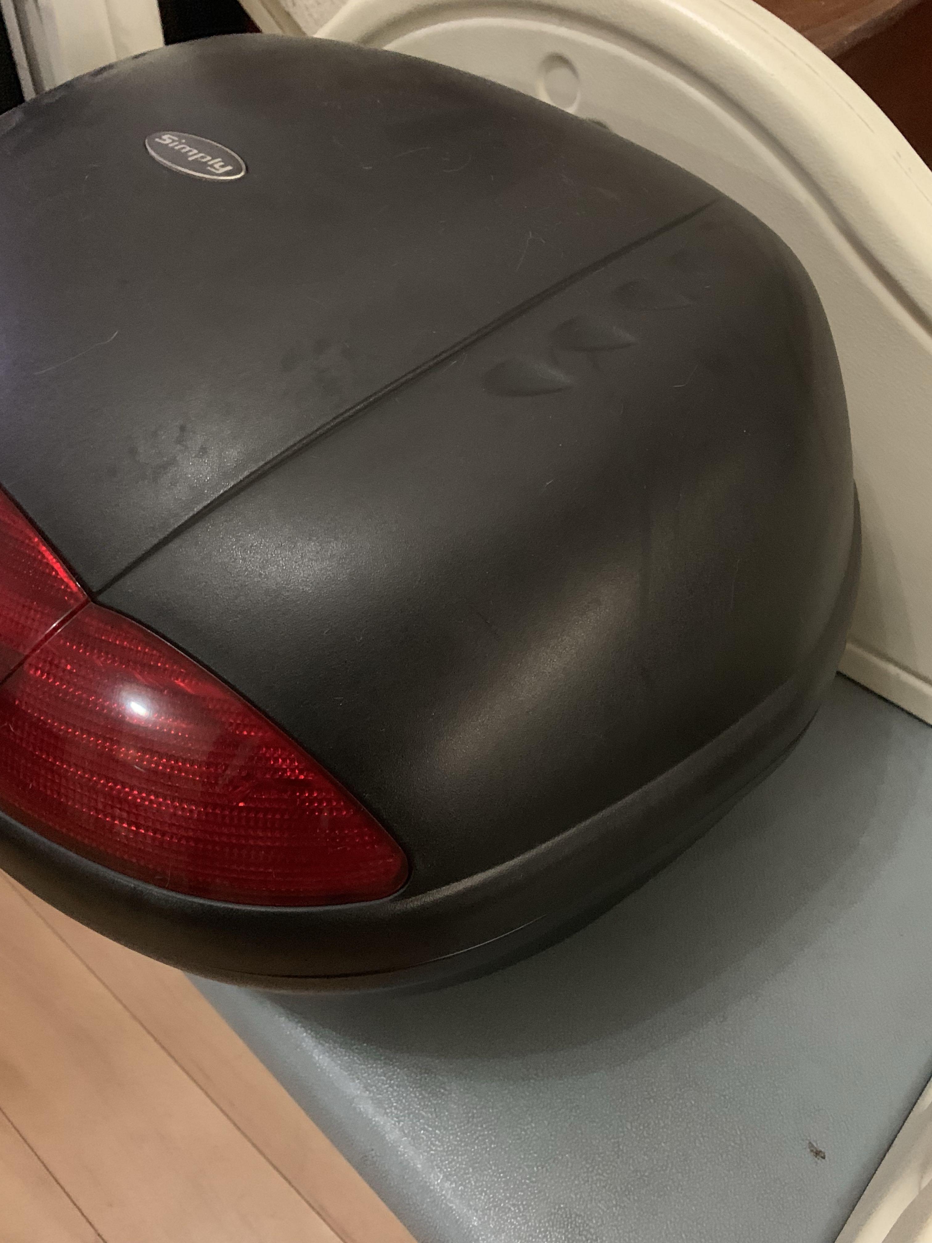 Givi Simply E450 top box, Motorcycles, Motorcycle Accessories on Carousell