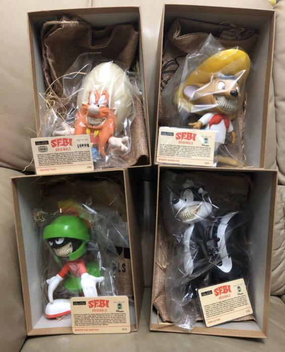 全新 Ron English popaganda Lonney Tunes 共4隻 Pepe Le Pew Speedy Gonzales ...