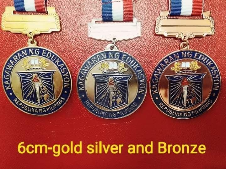 WE RUSH CHEAPEST KAGAWARAN MEDALS Book and torch medals Graduation ...