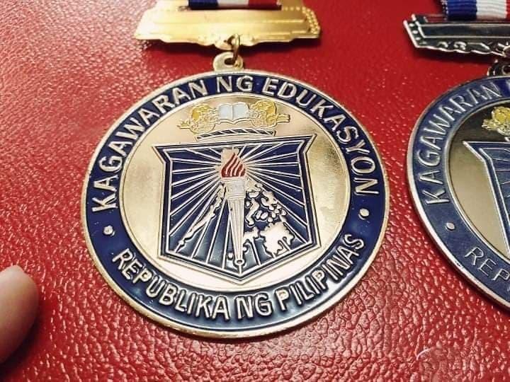 WE RUSH Cheapest manufacturer Kagawaran medals Book and Torch DEPED ...