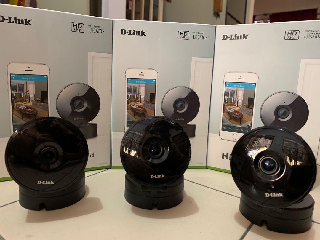 D-Link IP Camera and Wireless Router, Computers & Tech, Parts & Accessories, Networking on Carousell