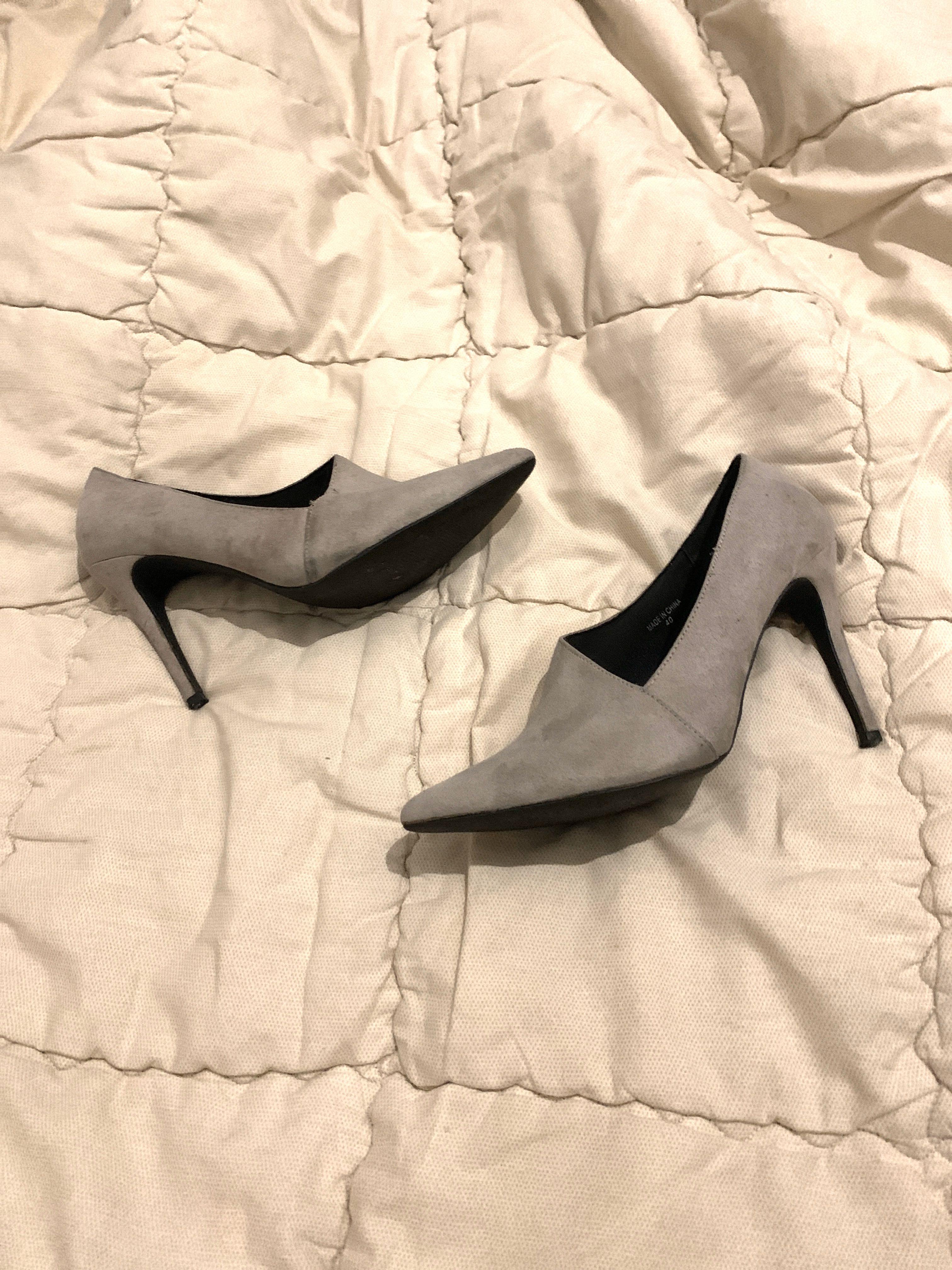 edgy high heels TX broken grey size 39, Fesyen Wanita, Sepatu di Carousell