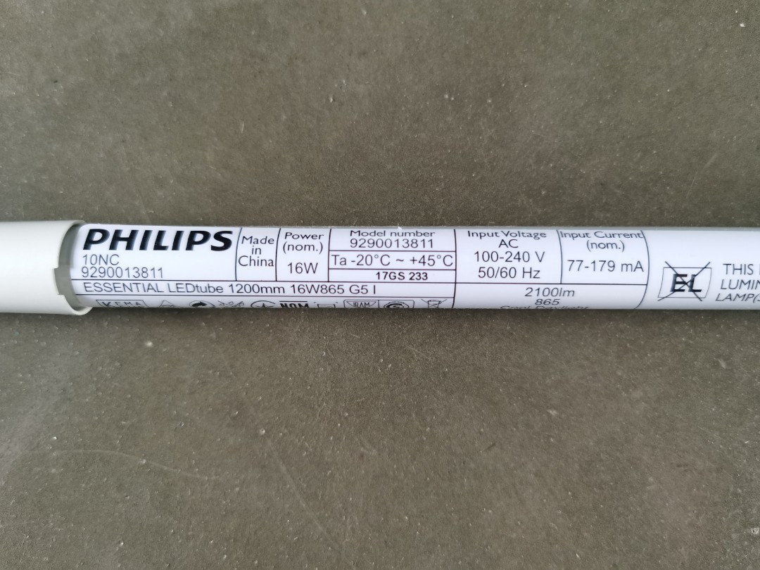 Philips Essential LED T5 tube 1200mm 13W865, Furniture & Home Living ...