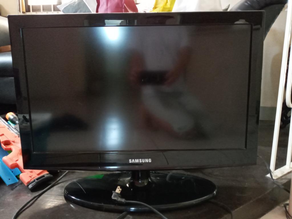 Samsung LA26D400E1, TV & Home Appliances, TV & Entertainment, TV on ...