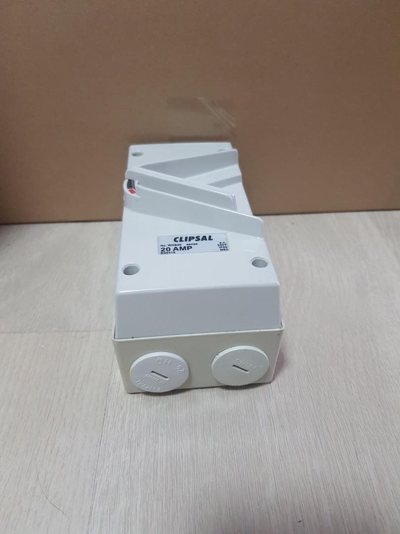 Clipsal 20A 250V Surface Mount Single Pole Isolating Switch IP66 ...