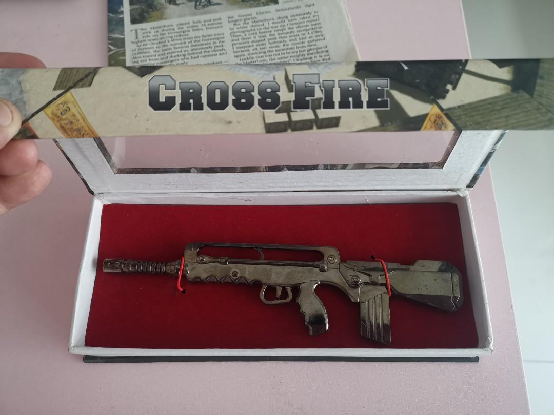 FAMAS Rifle Display Set, Hobbies & Toys, Toys & Games on Carousell