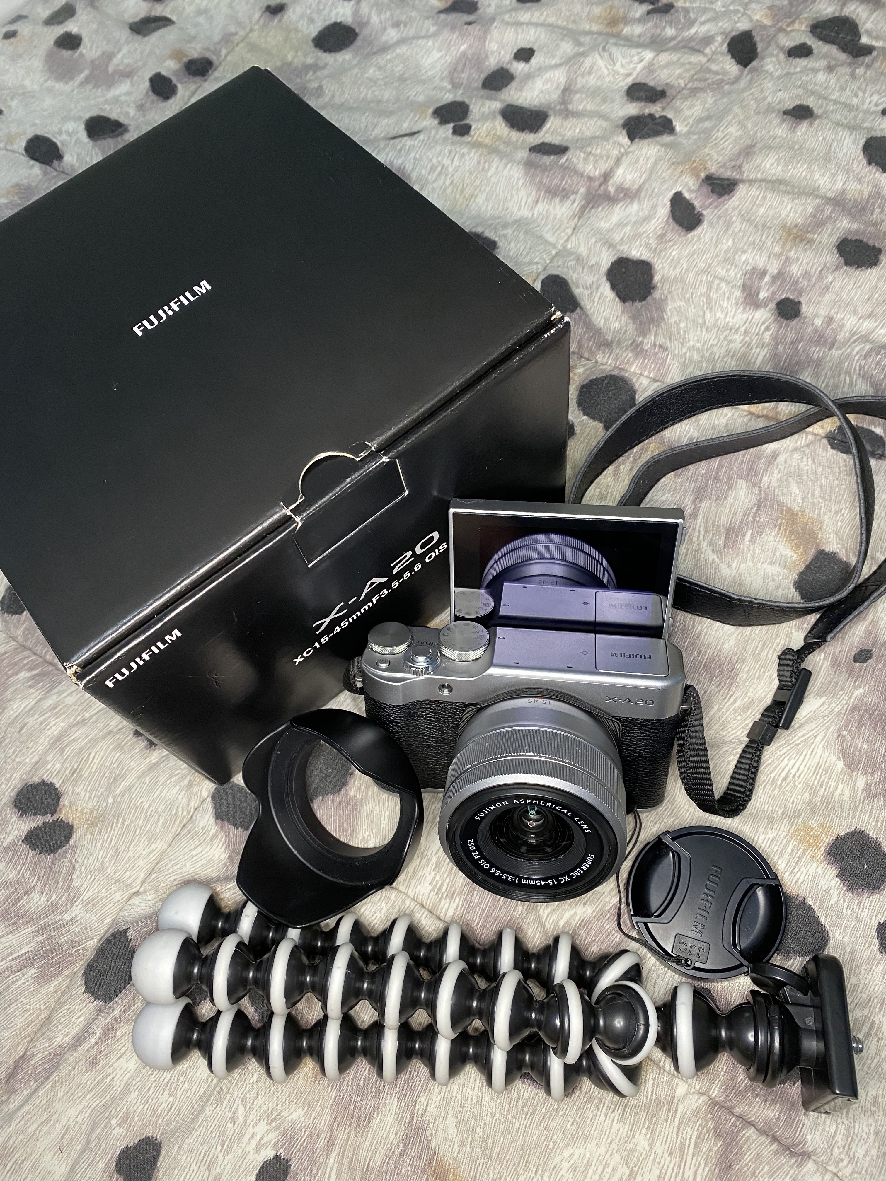 Fujifilm Xa-20, Photography, Cameras on Carousell