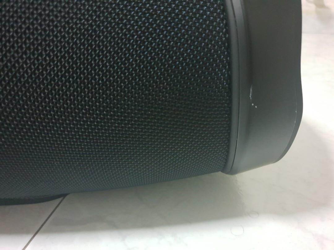 JBL BOOMBOX (willing to Trade with Mavic Mini Drone), Photography ...