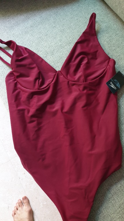 Speedo XL swimwear. New. Deep maroon, Women's Fashion, Tops, Sleeveless ...