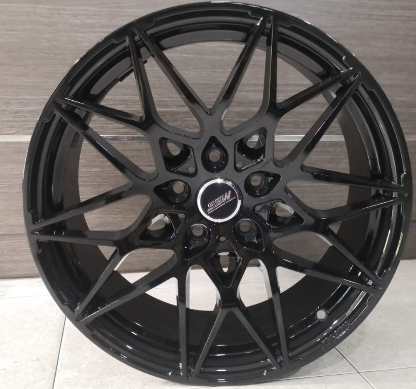 USED SSW RIMS 18x8 ET42 5x114.3, Car Accessories, Tyres & Rims on Carousell