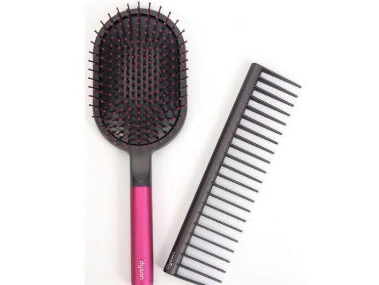 Dyson Detangling Comb Set, Beauty & Personal Care, Hair on Carousell