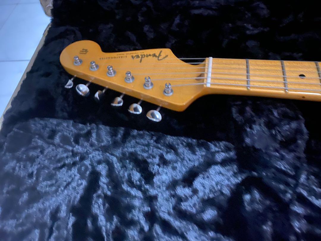 Fender Thinline Eric Johnson Stratocaster, Hobbies & Toys, Music ...