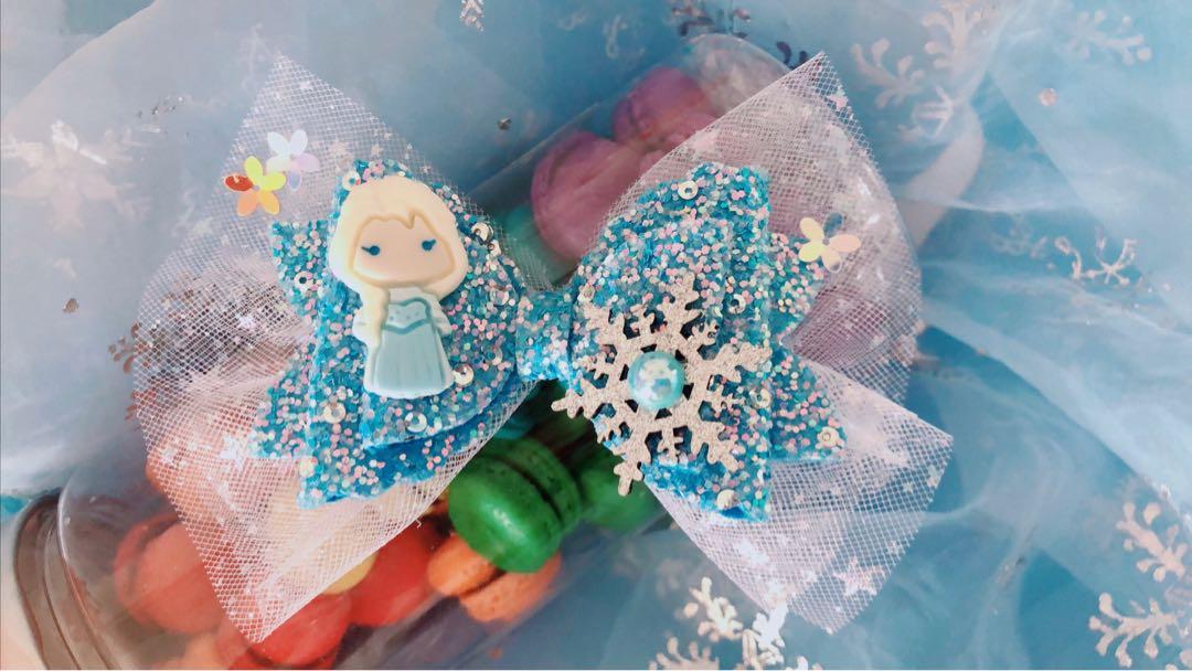 Frozen /Elsa Hair Clip Box, Babies & Kids, Girls' Apparel, 4 to 7 Years ...