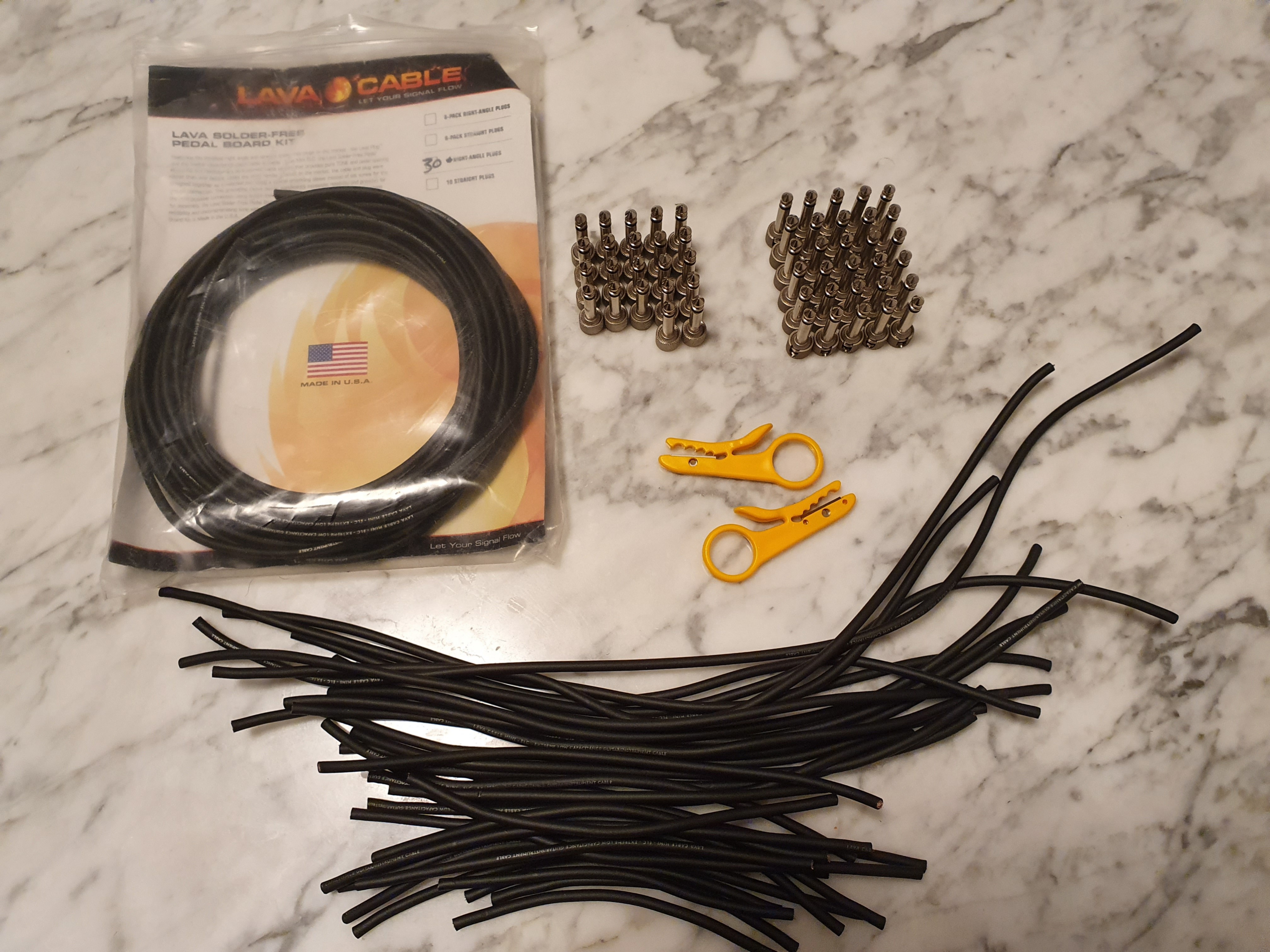 Lava mini ELC solderless pedal cable kit, Hobbies & Toys, Music & Media ...