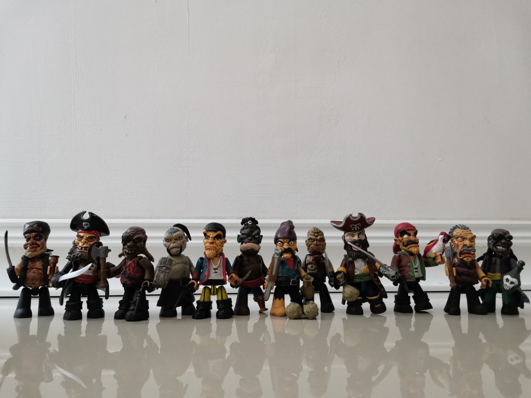 Mezco Mez-itz Pirates 3" figures complete set of 12, Hobbies & Toys ...