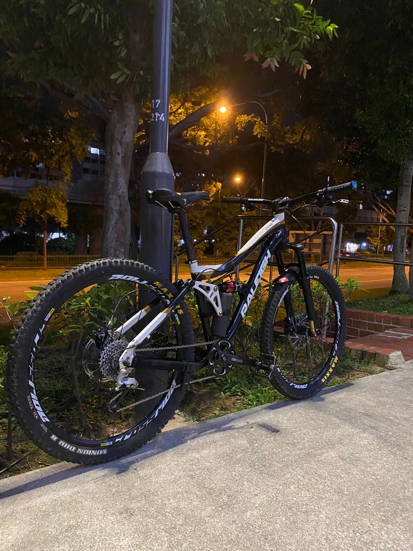 Raleigh rune mountain bike, Sports Equipment, Bicycles & Parts, Bicycles on Carousell