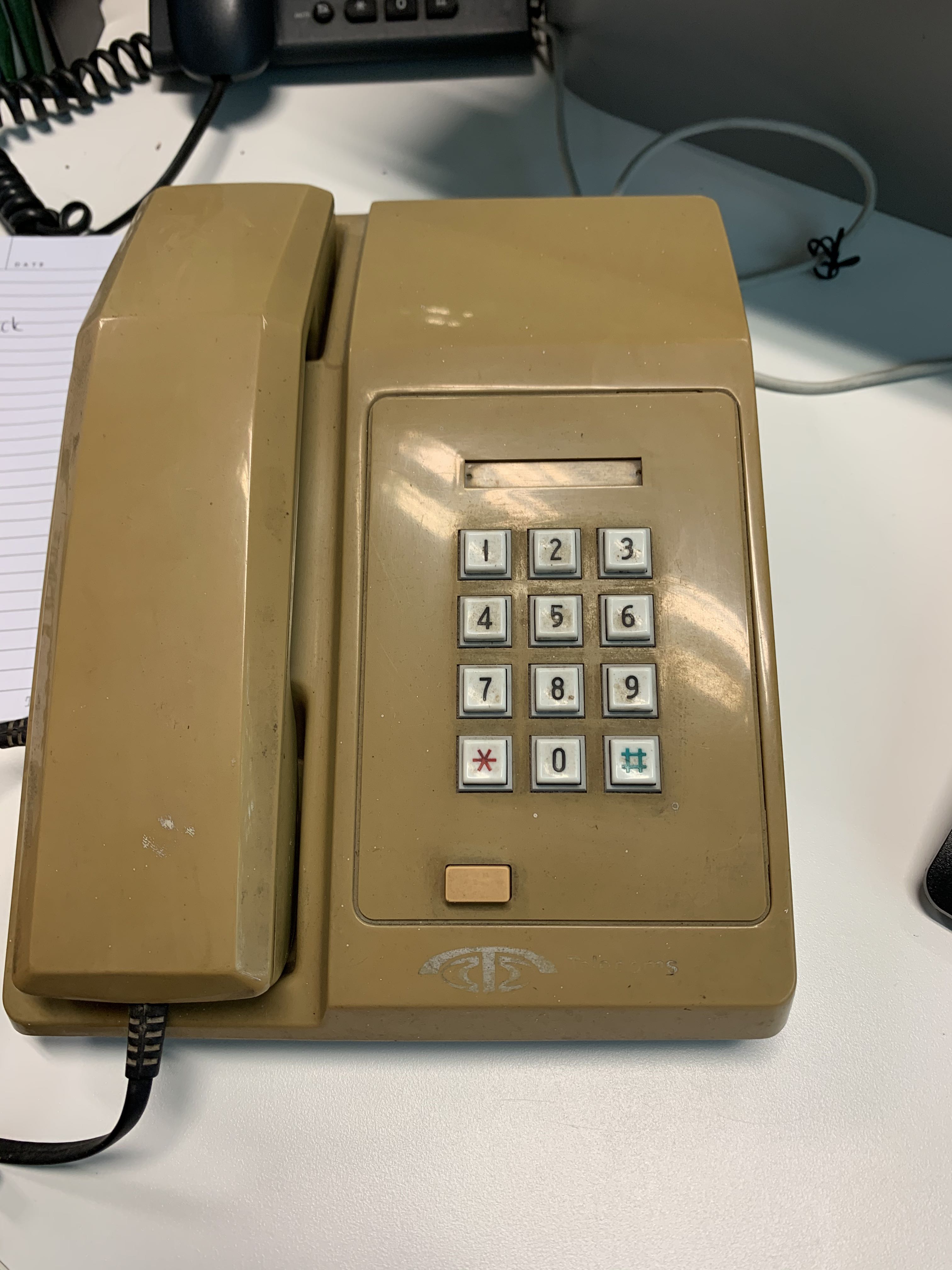 Vintage Telephone (Telecom 1981), Hobbies & Toys, Memorabilia ...